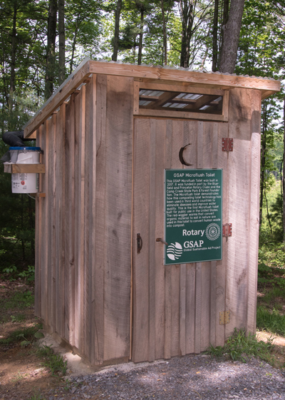 Could Red Wiggler Worms Eliminate Stinky Campground Toilets? - Cool ...