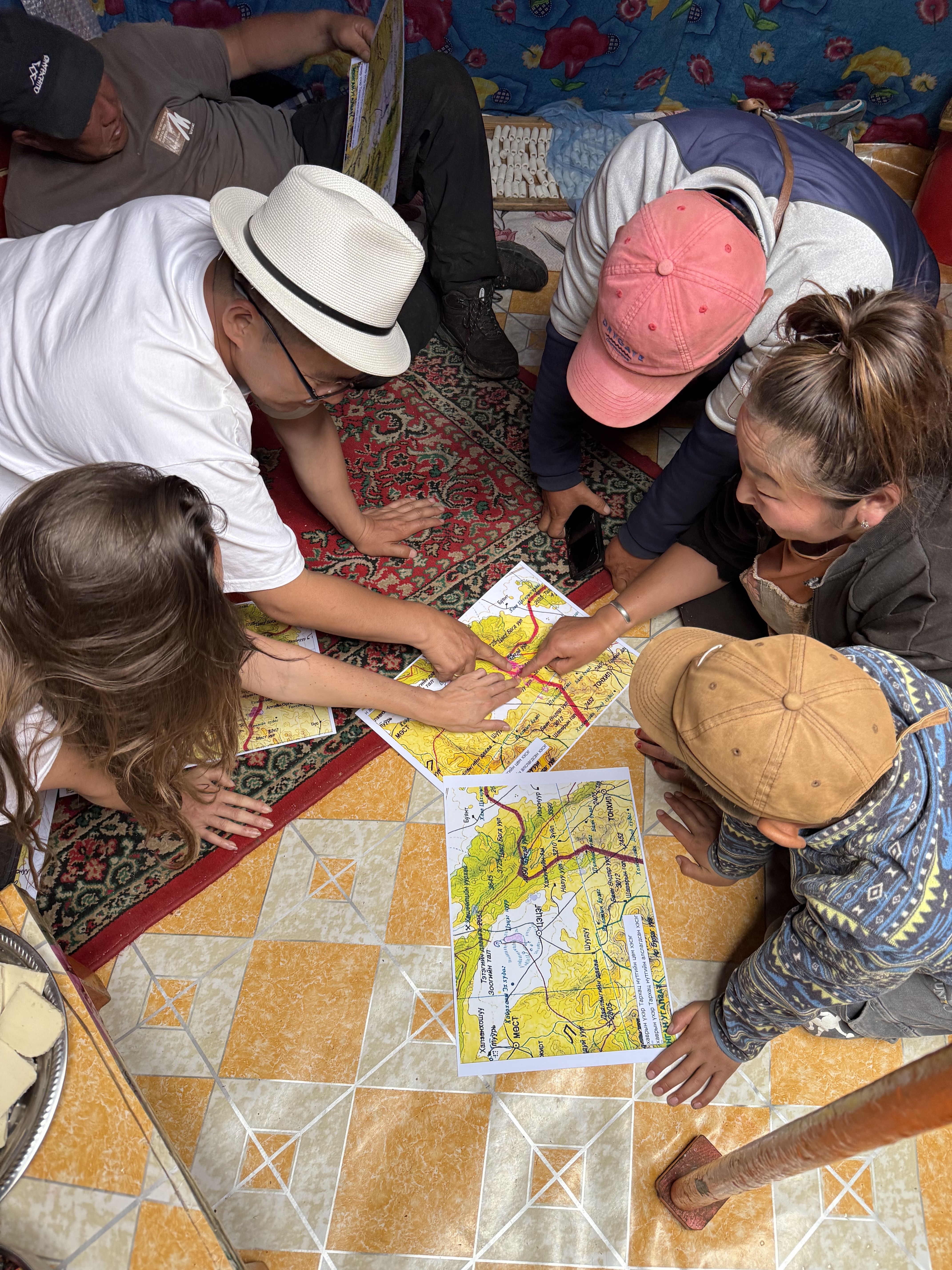 On the Trail of Snow Leopards, from Camera Traps to Habitat Maps - Cool ...